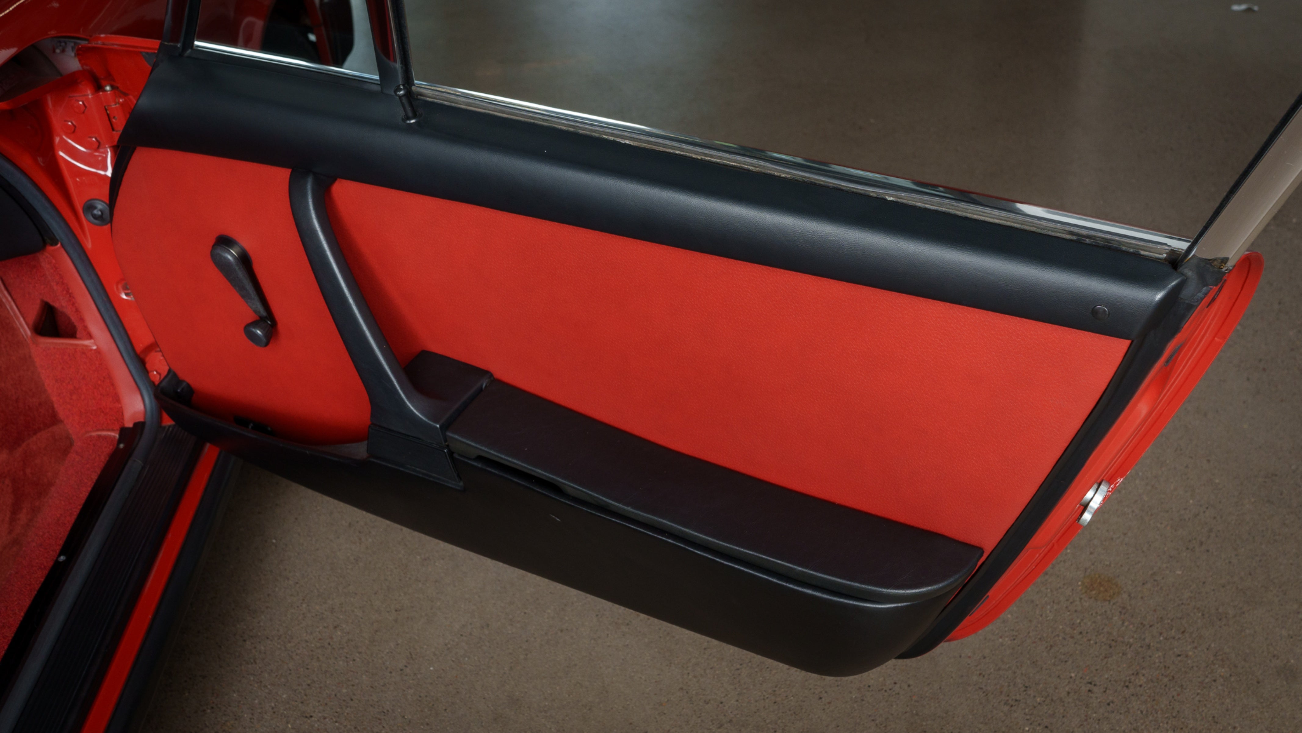 1974-76 Porsche 911 Door Panel Kit – Newark Auto